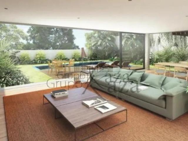 Casa em Condomínio Alto de Pinheiros 4 Suítes 489m²