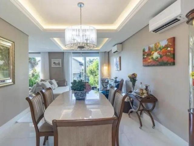 Casa em condomínio Alto Padrão 357m2