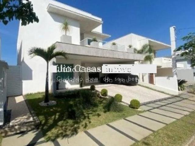 Casa em Condomínio Alto Padrão à venda com 03 suítes