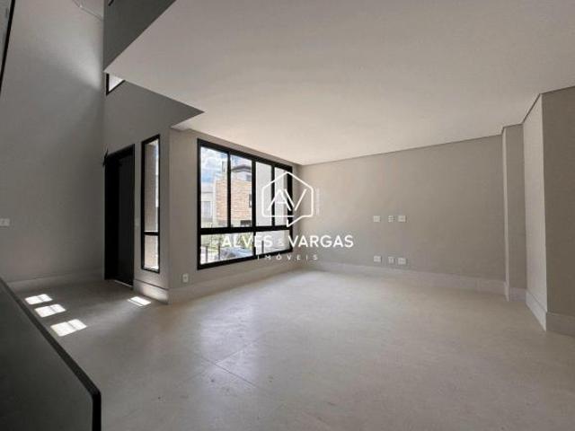 Casa em condomínio alto padrão à venda no Uberaba