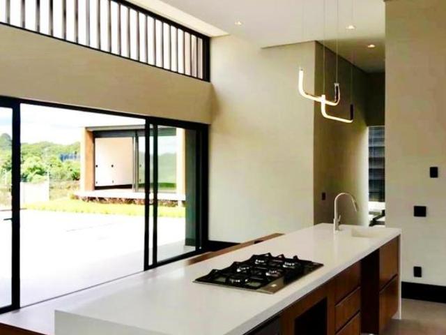 Casa em condominio, alto padrão, butiatuvinha, 4 suítes, 518 m² priv. 6 vagas