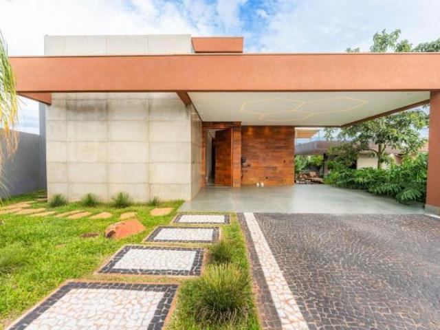 Casa em Condomínio Alto Padrão em Brasília Jardim Botânico 3 quartos Moderna e Funcional