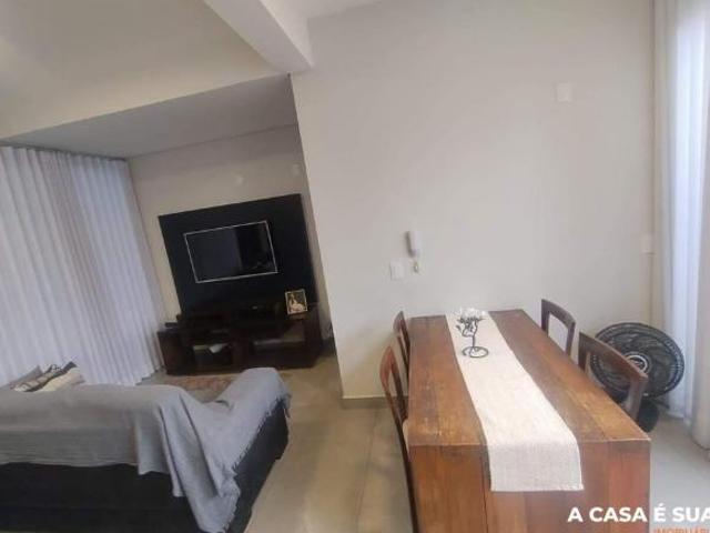 Casa em condomínio alto padrão no Central Park