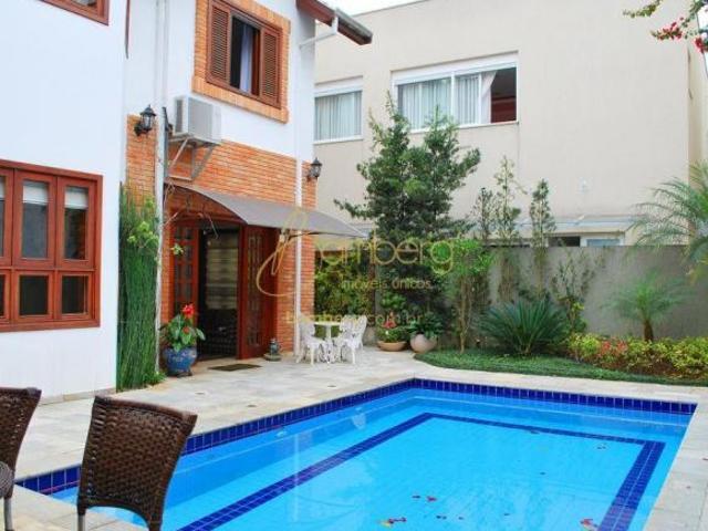 Casa em Condomínio Alto Padrão na Super Quadra