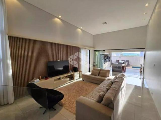 CASA EM CONDOMINIO ALTO PADRAO VILA DO GOLF