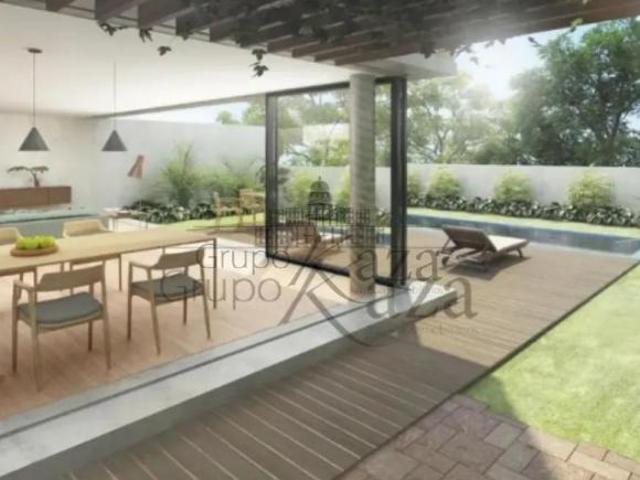 Casa em Condomínio Altos de Pinheiros 4 Suítes 489m²