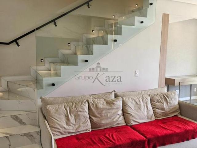 Casa em Condomínio Alphaville 3 Suítes 152m²