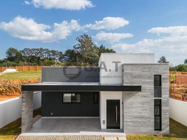 Casa em Condomínio Alphaville Castelo, Itu SP: 3 quartos, 1 suíte, 2 salas, 2 banheiros, 4 vagas, 19