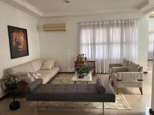 Casa em condomínio Alphaville Jacarandás