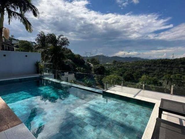 CASA EM CONDOMÍNIO ARUJÁ HILLS III 3 SUÍTES 300M² PORTEIRA FECHADA MOBILIADA PISCINA BORDA INFINITA