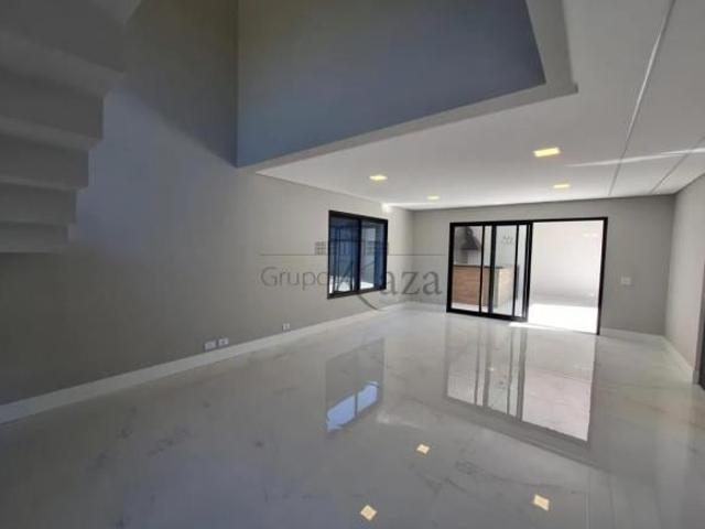 Casa em Condomínio Bairro Floresta Residencial Reserva Rudá 3 Dormitórios 250m²