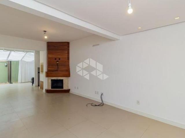 Casa em condomínio bairro Ipanema
