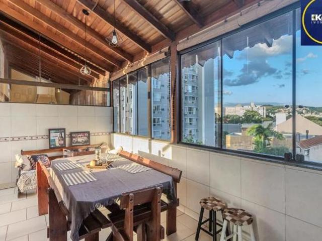 Casa em Condomínio bairro Tristeza de 3 dormitórios e 3 vagas