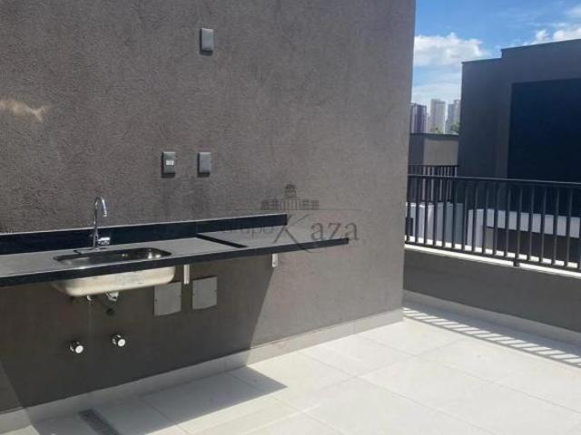 Casa em Condomínio Brooklin Novo 2 Dormitórios 218m²