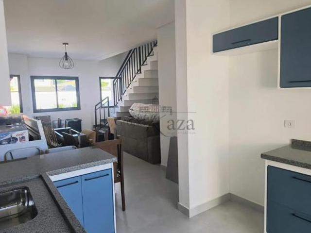 Casa em Condomínio Gran Villagio Jardim Santa Maria Jacareí 3 Dormitórios 120m²