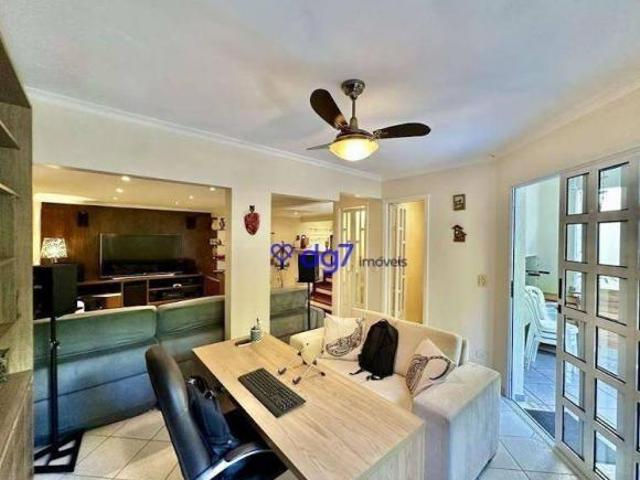 Casa em condomínio Granja Viana com 3 dormitórios e 2 vagas!