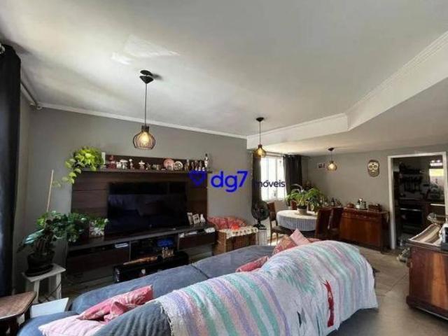 Casa em condomínio na Granja Viana com 3 dormitórios e 2 vagas!