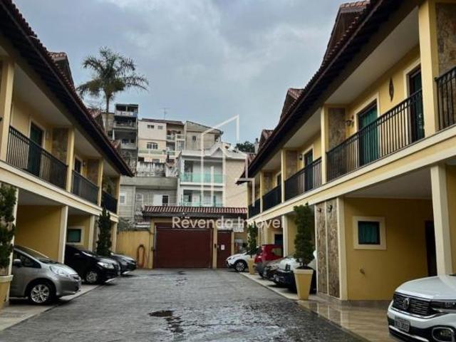 Casa em Condomínio de 3 Quartos na Vila Santos, São Paulo SP: Viva o Sonho da Casa Própria!