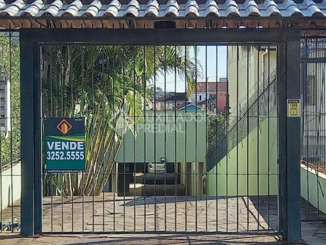 Casa em condomínio de 3 quartos com 1suite e vagas de garagem no bairro Tristeza