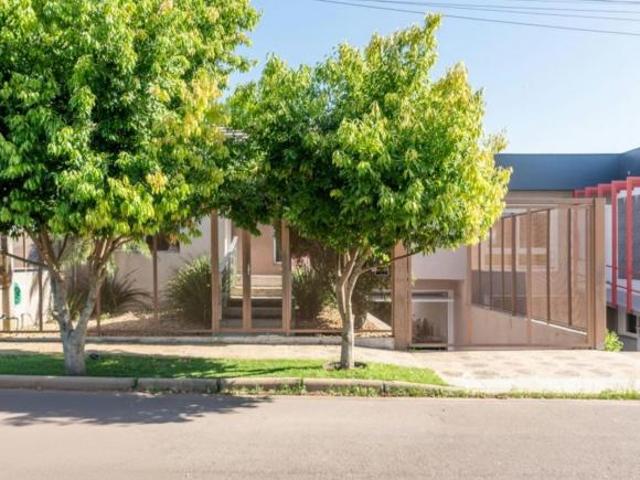 Casa em condomínio de 3 quartos, 2 vagas e churrasqueira no Mário Quintana