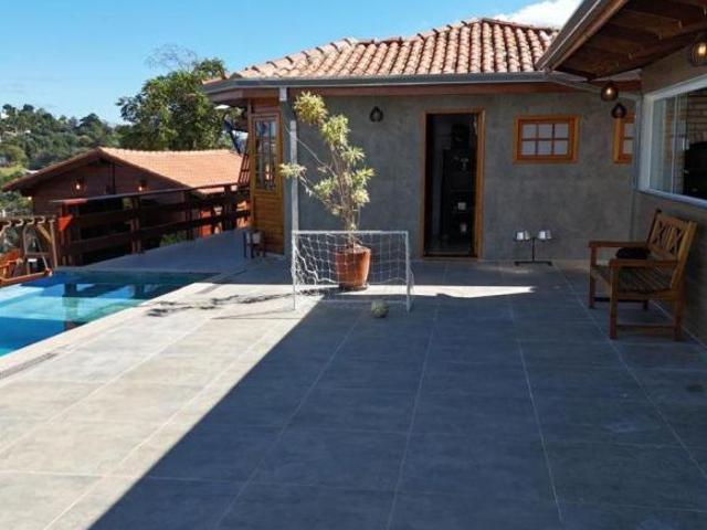 Casa em Condomínio de 1020 m² total com 3 quartos à venda em Igaratá/SP