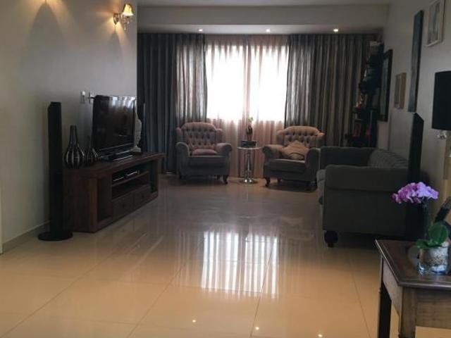 Casa em Condomínio de 120 m², 3 quartos em Paisagem Renoir, Cotia