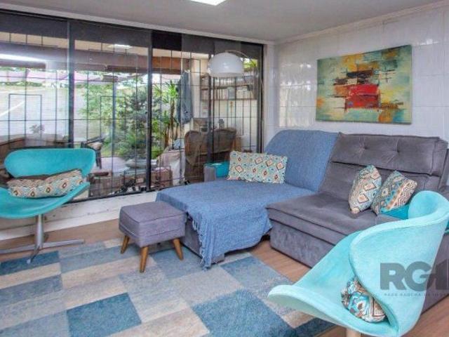 Casa em condomínio de 177m², 3 dormitórios, 1 vaga no bairro Ipanema