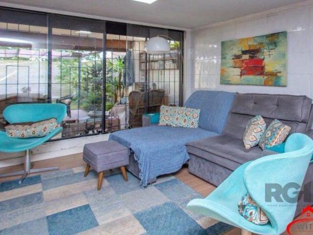 Casa em condomínio de 177m², 3 dormitórios, 1 vaga no bairro Ipanema