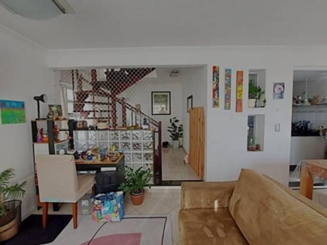 Casa em Condomínio de 211 m², 3 quartos em Chácara Pavoeiro, Cotia