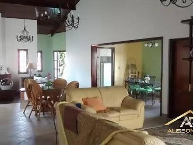 Casa em Condomínio de 2.781m², 6 Quartos, 5 Suítes em Mairinque/SP