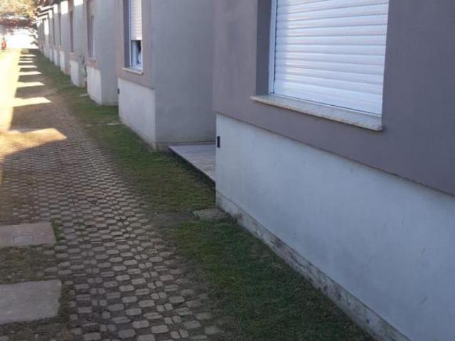 Casa em Condomínio de 2 dormitórios 1 vaga DESOCUPADA