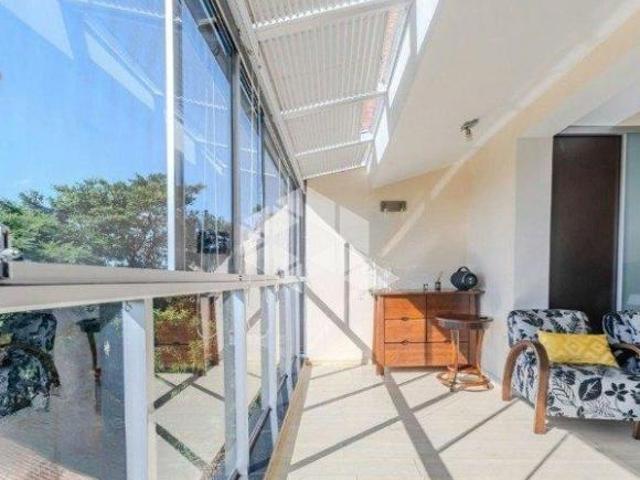 Casa em condominio de 4 quartos, 2 suites, 2 vagas Vila Assunção Porto Alegre