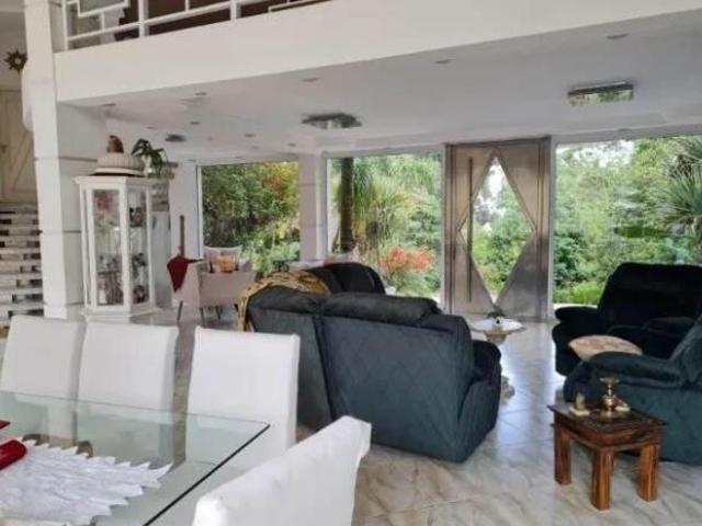 Casa em Condomínio de 850 m², 4 quartos em Residencial Tamboré, Barueri