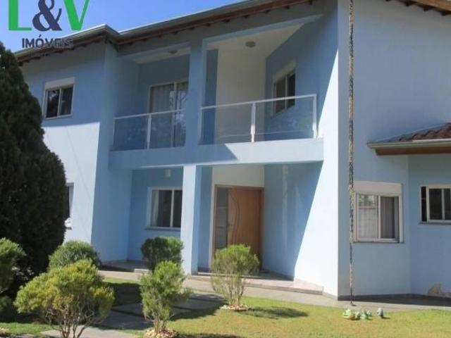 CASA EM CONDOMÍNIO DE ALTO PADRÃO