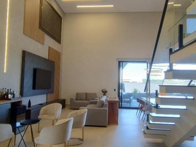 Casa em condominio de alto padrão com 3 suítes