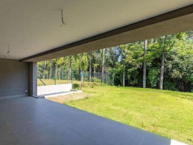 Casa em condomínio de alto padrão, à venda, com 838 m², 4 quartos, 6 vagas, na Chácara Santo Antônio