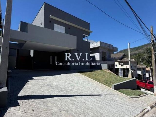 Casa em Condomínio de alto padrão à Venda em Atibaia SP 3 Suítes, 2 Salas, 4 Banheiros, 4 Vagas
