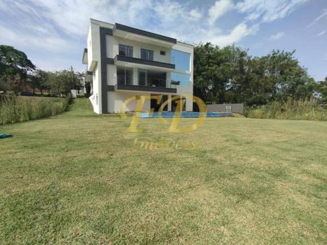 Casa em condomínio de alto padrão em Atibaia