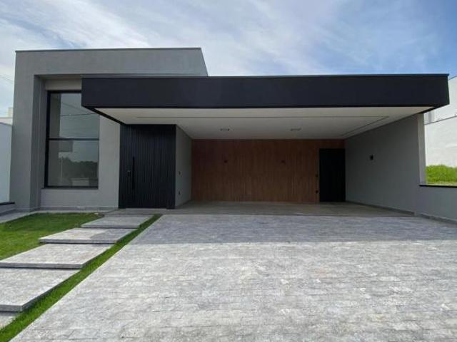 Casa em Condomínio de Alto Padrão em Boituva SP: 3 Quartos, 1 Suíte, 2 Salas, 3 Banheiros, 4 Vagas