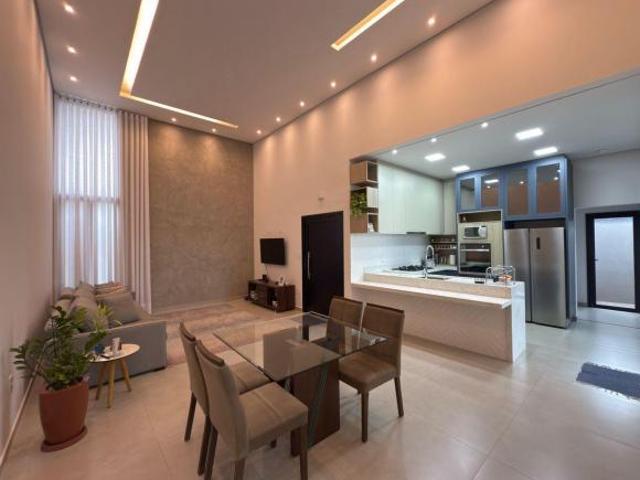 Casa em Condomínio de Alto Padrão em Estiva Gerbi SP 3 quartos, 1 suíte, 2 salas, 2 banheiros, 2 va
