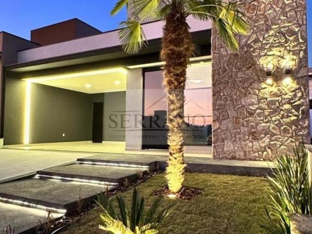 Casa em Condomínio de Alto Padrão em Indaiatuba SP: 3 quartos, 3 suítes, 2 salas, 4 banheiros, 4 vag