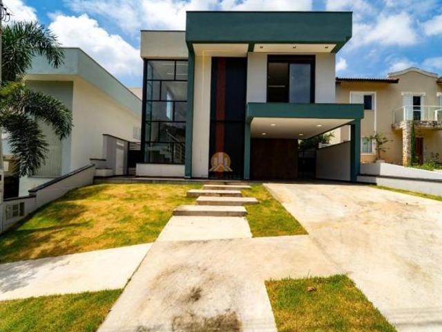 Casa em Condomínio de Alto Padrão em Itupeva SP 3 Suítes, 4 Vagas de Garagem 284m²