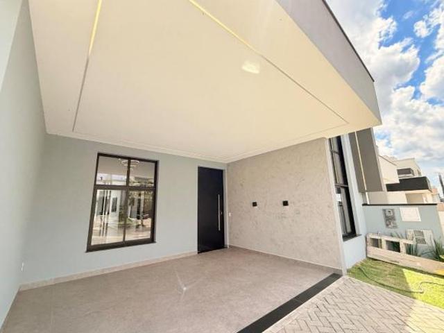 Casa em Condomínio de Alto Padrão em Monterrey, Monte Mor SP: 3 Quartos, 1 Suíte, 2 Salas, 2 Banheir