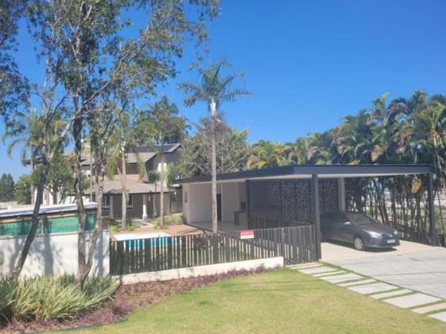 Casa em condomínio de alto padrão em Vinhedo, com ótimo custo benefício, ideal p