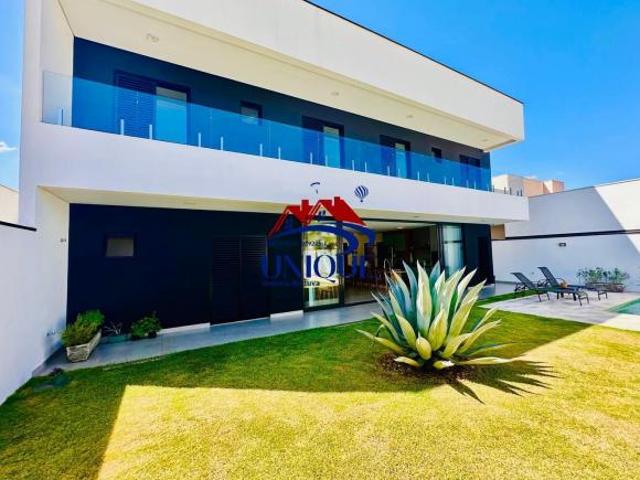 CASA EM CONDOMÍNIO DE BOITUVA NO PORTAL DAS ESTRELAS C/ 5 SUÍTES C/ VISTA