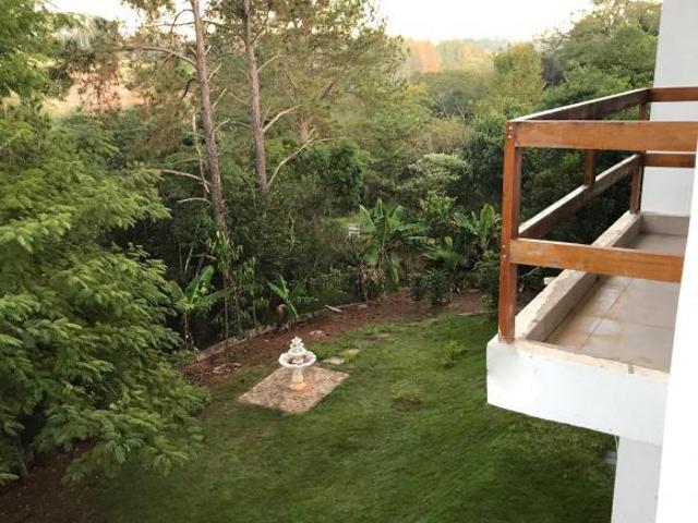Casa em Condomínio de frente para o Lago