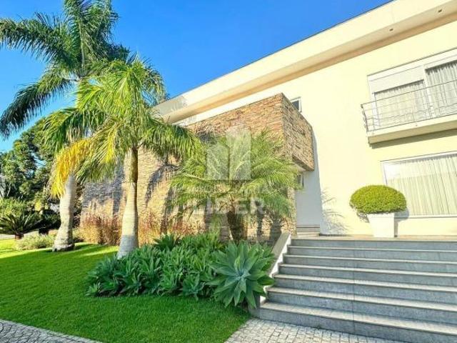 Casa em Condomínio de Luxo West Side II