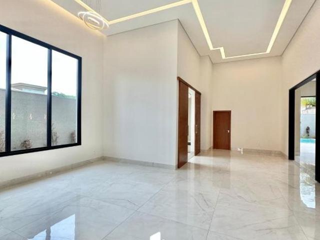 Casa em Condomínio de Luxo à Venda em Mirassol SP, Bairro Golden Park 3 Suítes, 3 Salas, 5 Banheir
