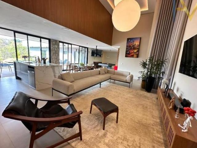 Casa em Condomínio de Luxo à Venda em Itupeva SP: 288m²A/C e 800m de terreno, 3 Quartos, 1 Suíte c/