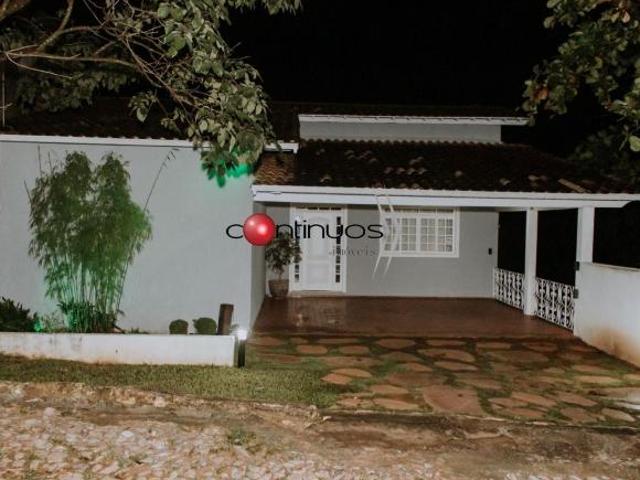 Casa em Condomínio de Luxo à Venda em Lagoa Santa MG: 3 Quartos, 1 Suíte, 2 Salas, 3 Banheiros, 2 Va